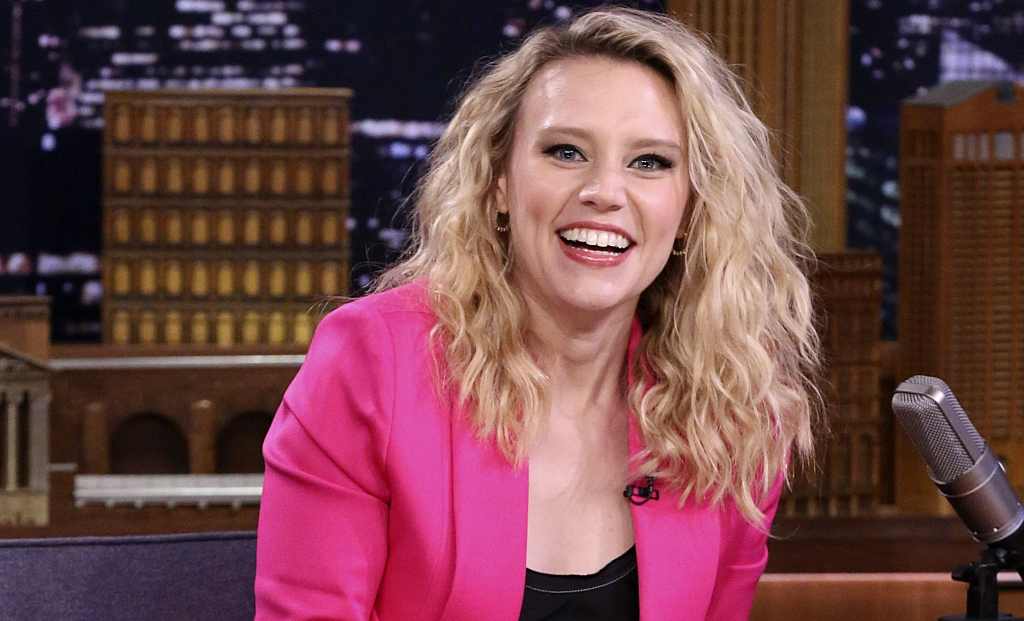 Is Kate McKinnon Married to a Partner? Dating a Girlfriend? – wifebio.com