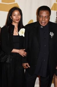 Billy Dee Williams is Married to Wife: Teruko Nakagami. Kids. – wifebio.com