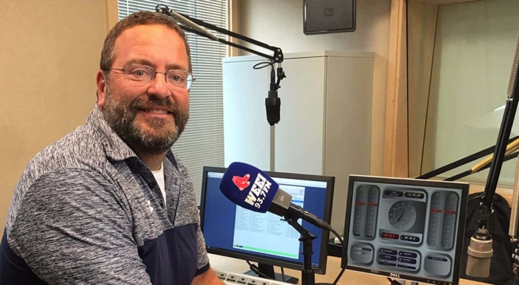 Greg Hill is Married to Wife: Jennifer Hill. Kids: Gregory, Julia ...