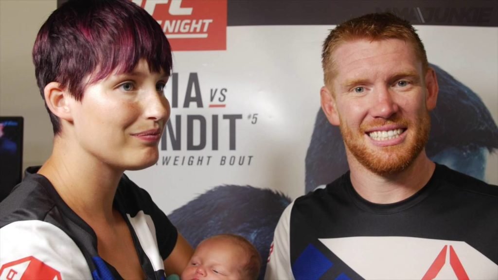 Sam Alvey is Married to Wife: McKey Sullivan. Kids – wifebio.com