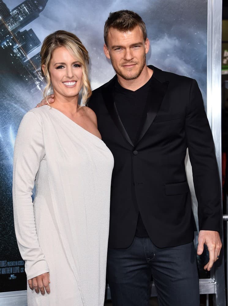 Alan Ritchson is Married to Wife: Catherine Ritchson. Kids. - wifebio.com