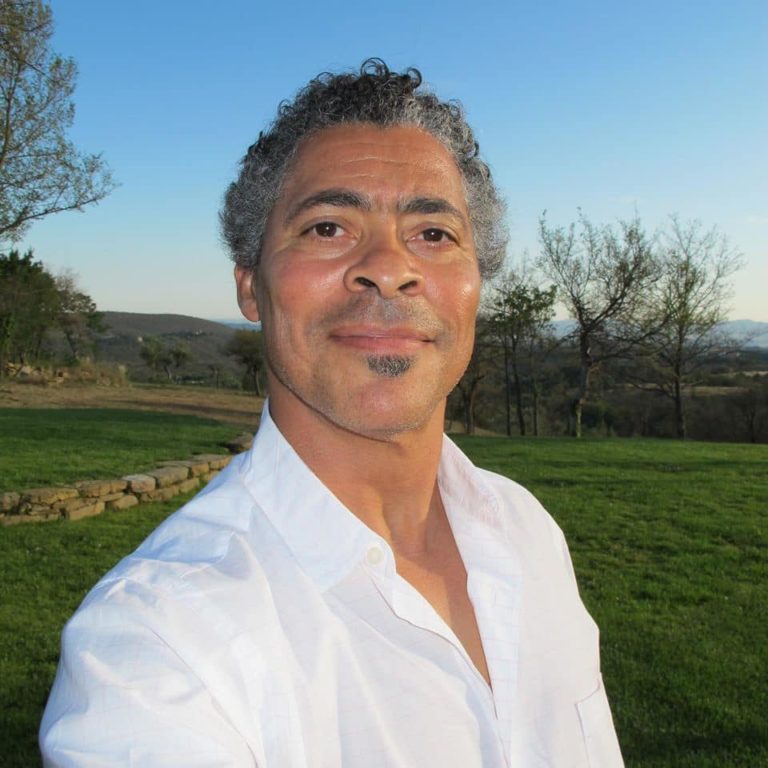 Is Dominic Hoffman Married to Wife? Or Dating a Girlfriend? – wifebio.com